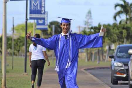 Maui High holds first drive-thru graduation | News, Sports, Jobs - Maui ...